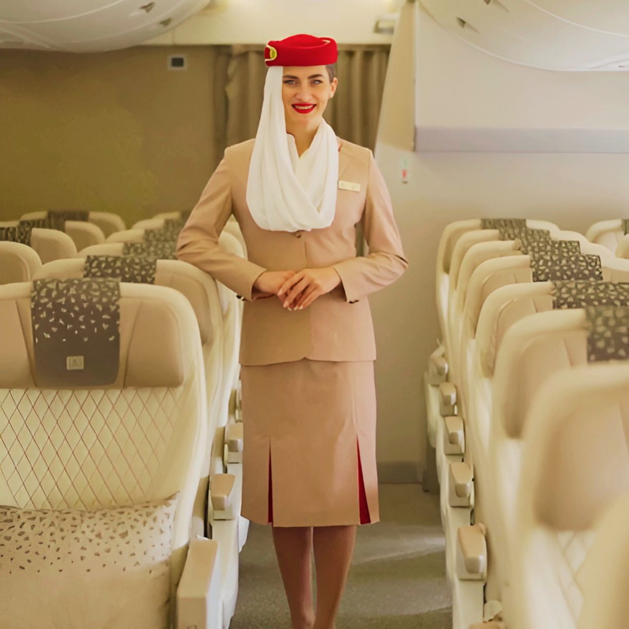 New Top 10 most Iconic Airline Uniforms: Design and Fashion